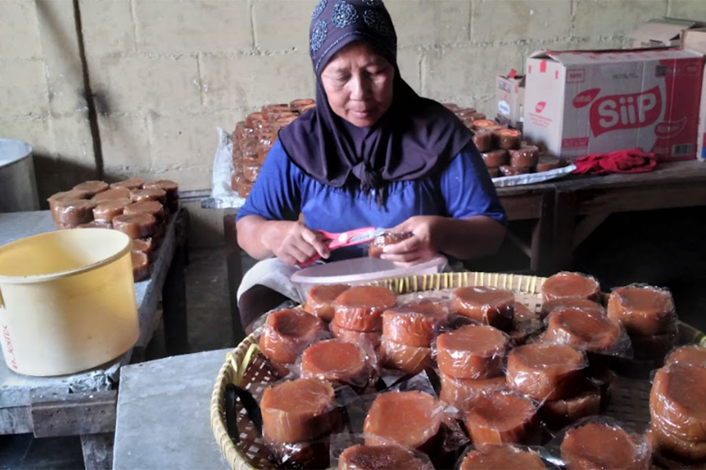 Foto: Produksi Kue Keranjang Mulai Menggeliat