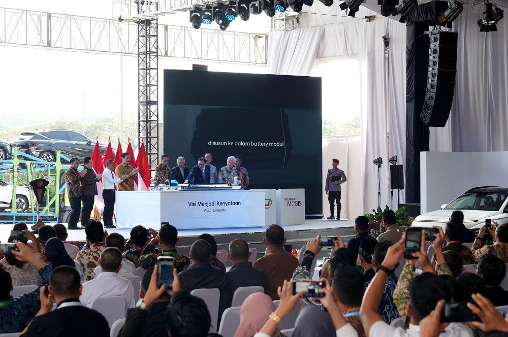 Resmi, Indonesia Miliki Pabrik Sel Baterai Kendaraan Listrik