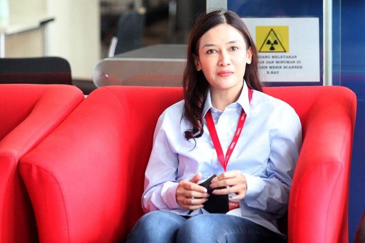 Potret Maria Lestari Penuhi Panggilan KPK