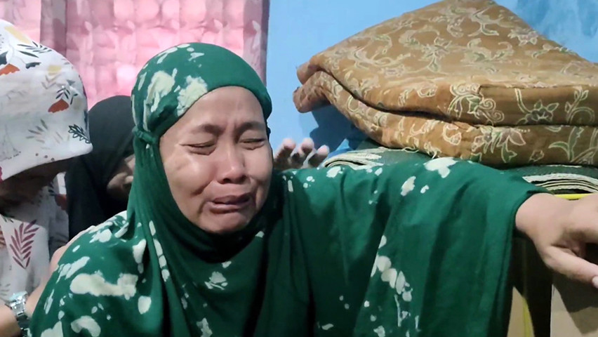 Sambil Menangis, Orang Tua Santri yang Meninggal Mengaku Kecewa dengan Ponp