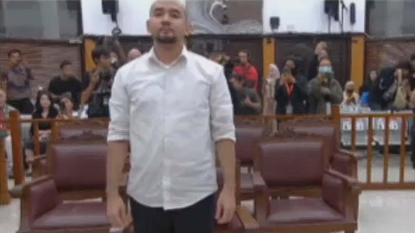Baiquni Wibowo Dijatuhi Vonis 1 Tahun Penjara Baiquni Wibowo Dijatuhi Vonis 1 Tahun Penjara