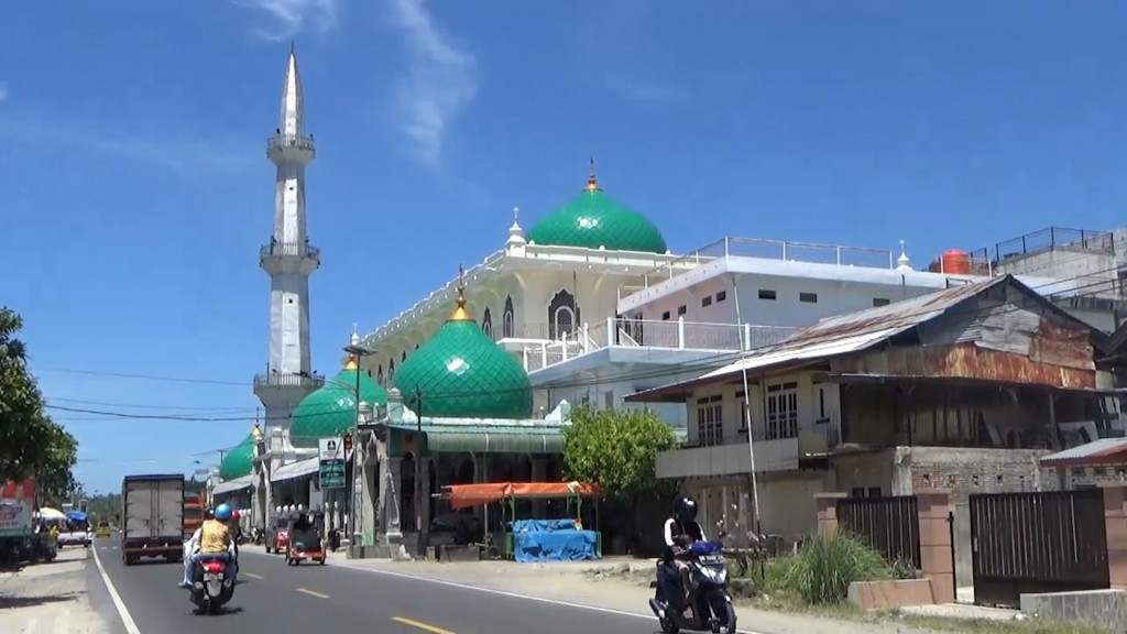 Masuki Ramadan, Ratusan Peziarah Kunjungi Makam Wali Imam Lapeo di Polewali Masuki Ramadan, Ratusan Peziarah Kunjungi Makam Wali Imam Lapeo di Polewali