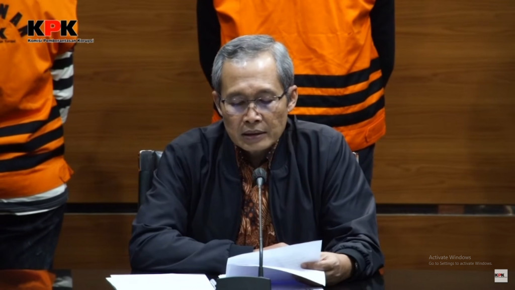 OTT Bupati Kepulauan Meranti, KPK Amankan Uang Rp1,7 Miliar OTT Bupati Kepulauan Meranti, KPK Amankan Uang Rp1,7 Miliar