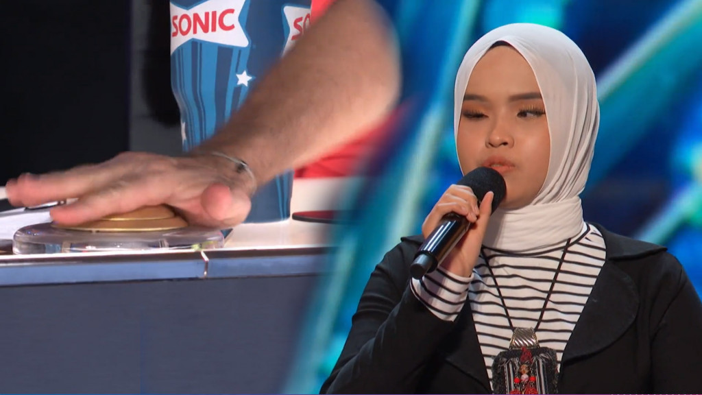 Bikin Simon Cowell Terpukau, Putri Ariani Berhasil Dapat Golden Buzzer Bikin Simon Cowell Terpukau, Putri Ariani Berhasil Dapat Golden Buzzer