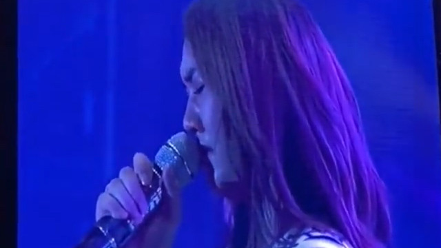 Happy Asmara Menangis Dapat Kejutan Ulang Tahun di Panggung Java Pop Festiv