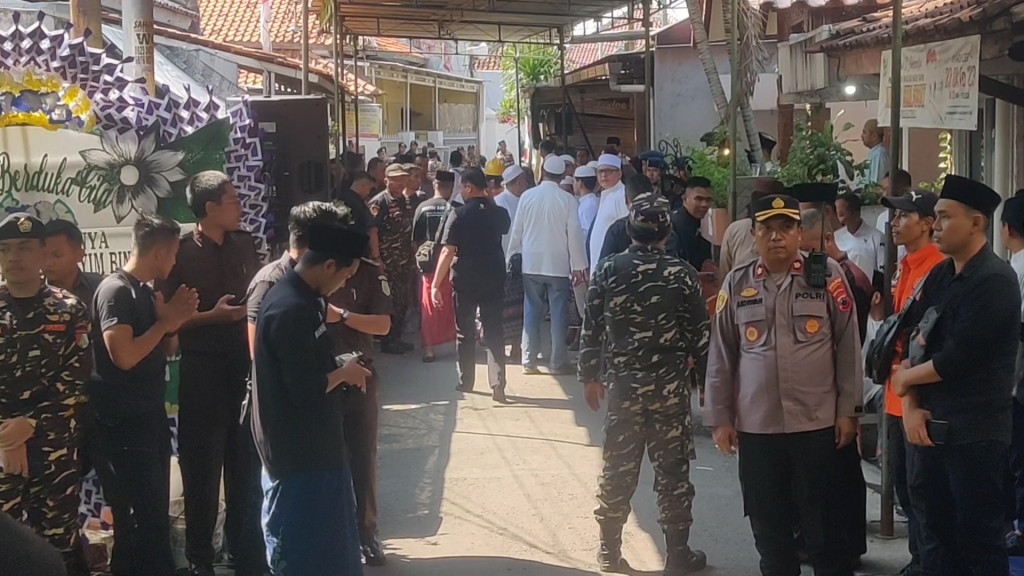 Kabar Duka, Istri Habib Luthfi bin Yahya Meninggal Dunia Kabar Duka, Istri Habib Luthfi bin Yahya Meninggal Dunia