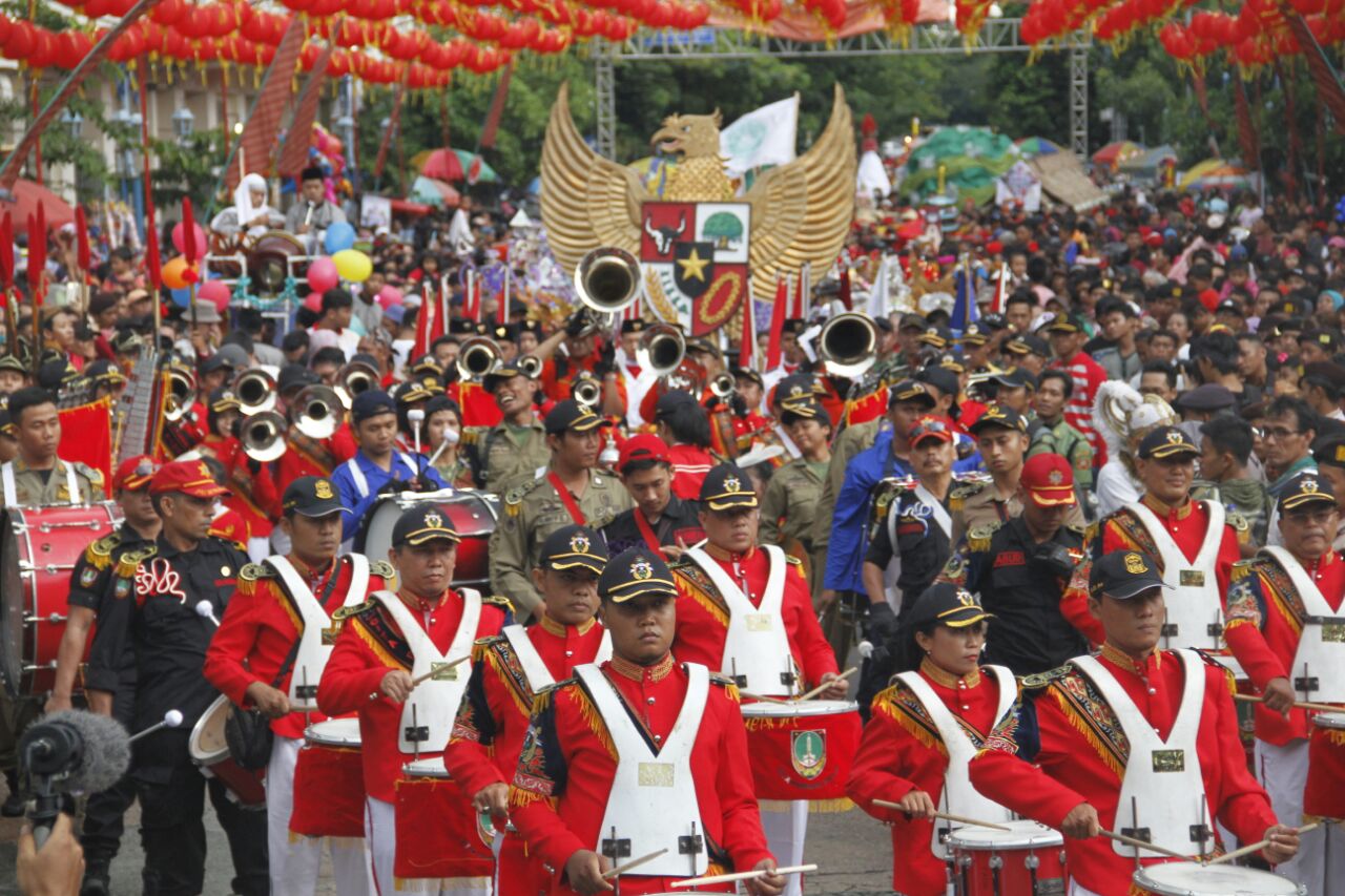 Ribuan Warga Tionghoa dan Jawa Berbaur di Grebeg Sudiro