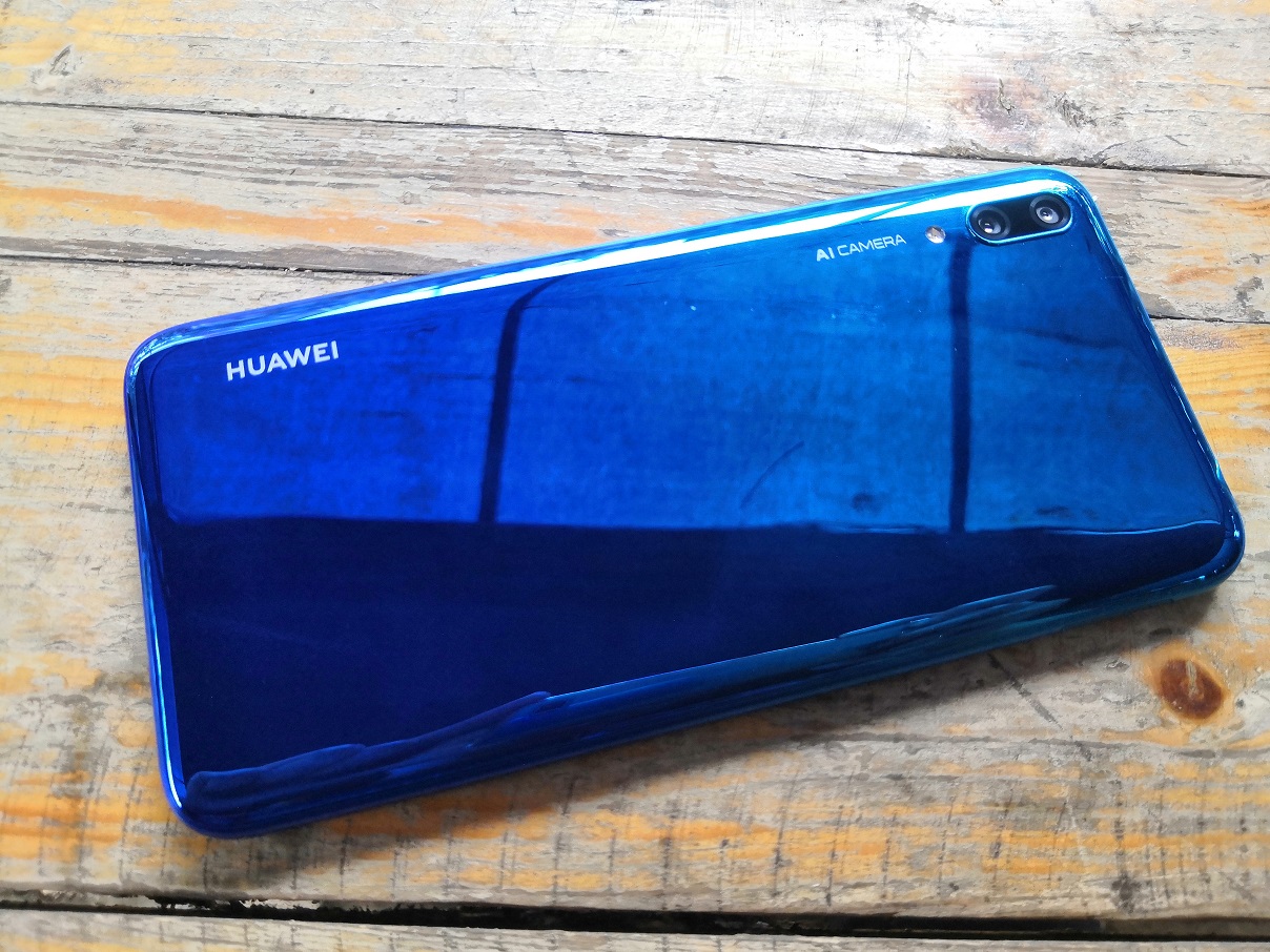 Huawei Y7 Pro 2019, Tak Kalah Keren dari Kelas Premium