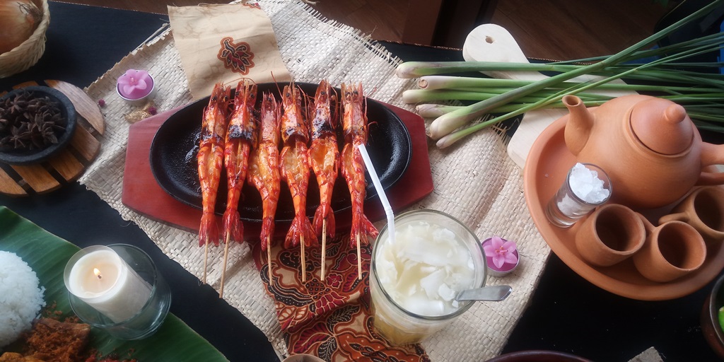 Bumi Sampireun Tak Hanya Sajikan Masakan Khas Sunda