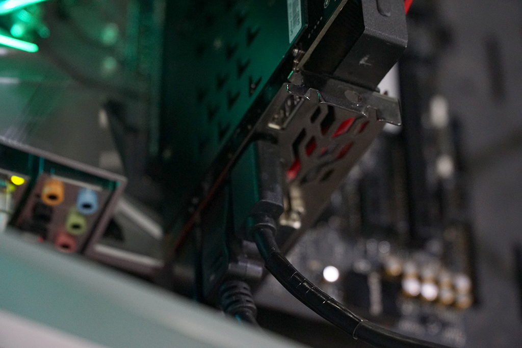 3 Langkah Pasang Monitor Ganda di Windows 10