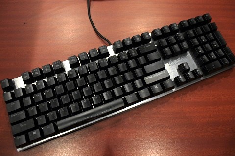 Menjajal Keyboard Gaming Armageddon MKA-IIR RGB-RAPTOR