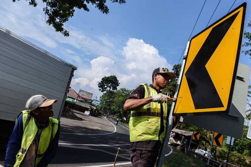 Belajar Memahami Makna Warna Rambu Lalu lintas