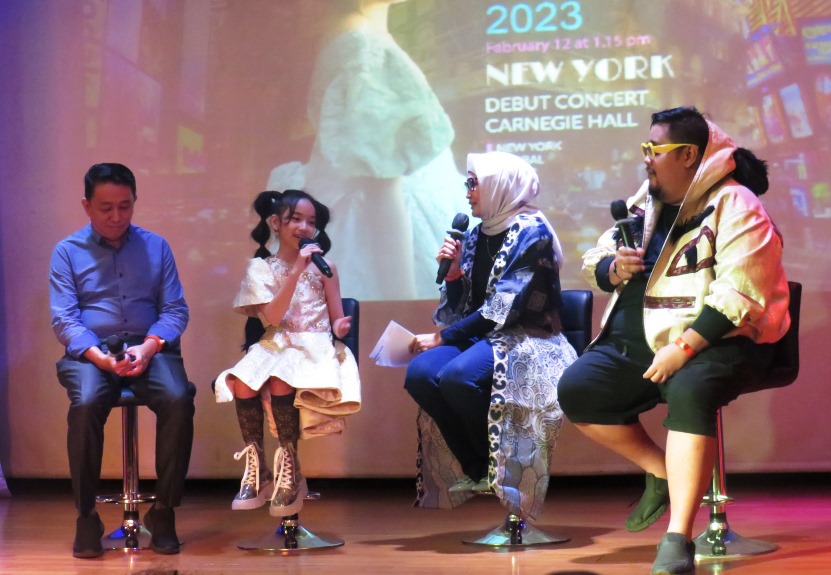 Jalan Emas Evolette Alexandra menuju Carnegie Hall