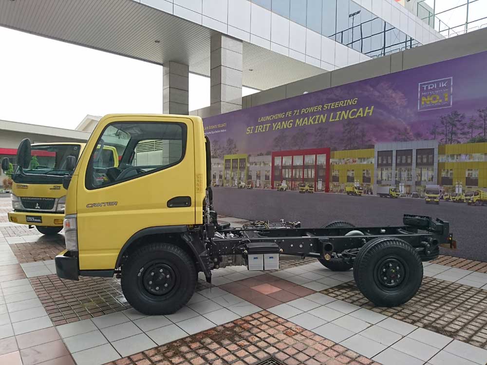 Generasi Baru Colt Diesel Ramaikan Pasar Light Truck