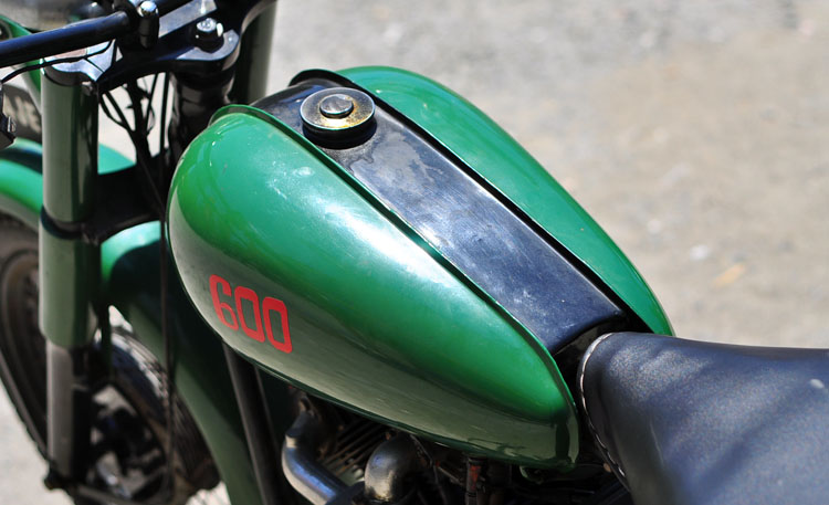 Mazda B600 1965, Operasi Kelamin jadi Roda Dua